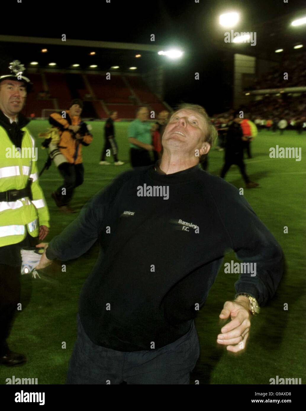 Football manager dave bassett hi-res stock photography and images - Alamy