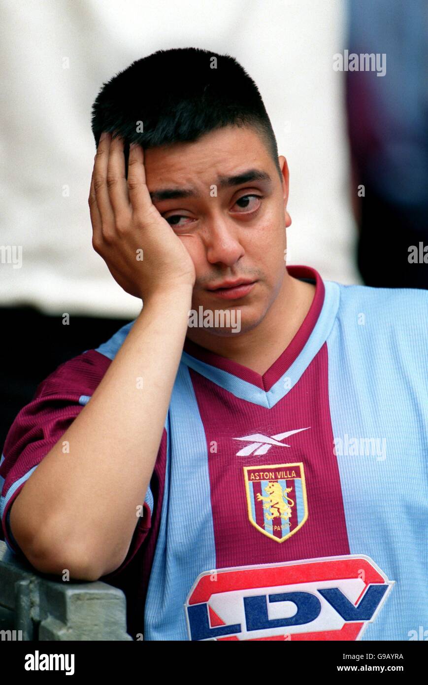 Fa cup chelsea v villa fan hi-res stock photography and images - Alamy