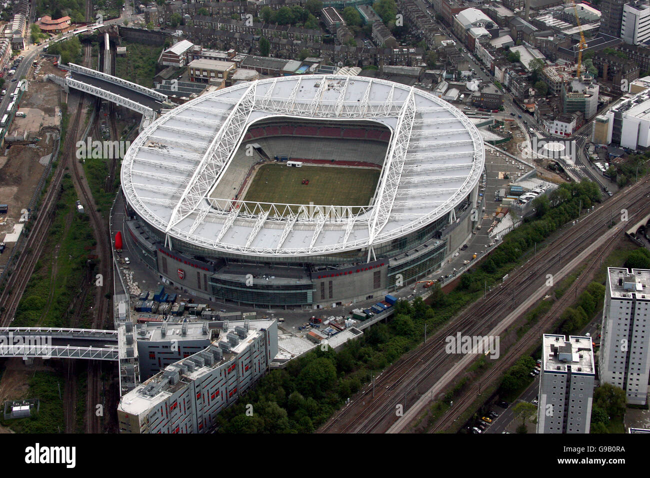 An aerial view of the Emirates Stadium, new home of Arsenal Stock Photo ...