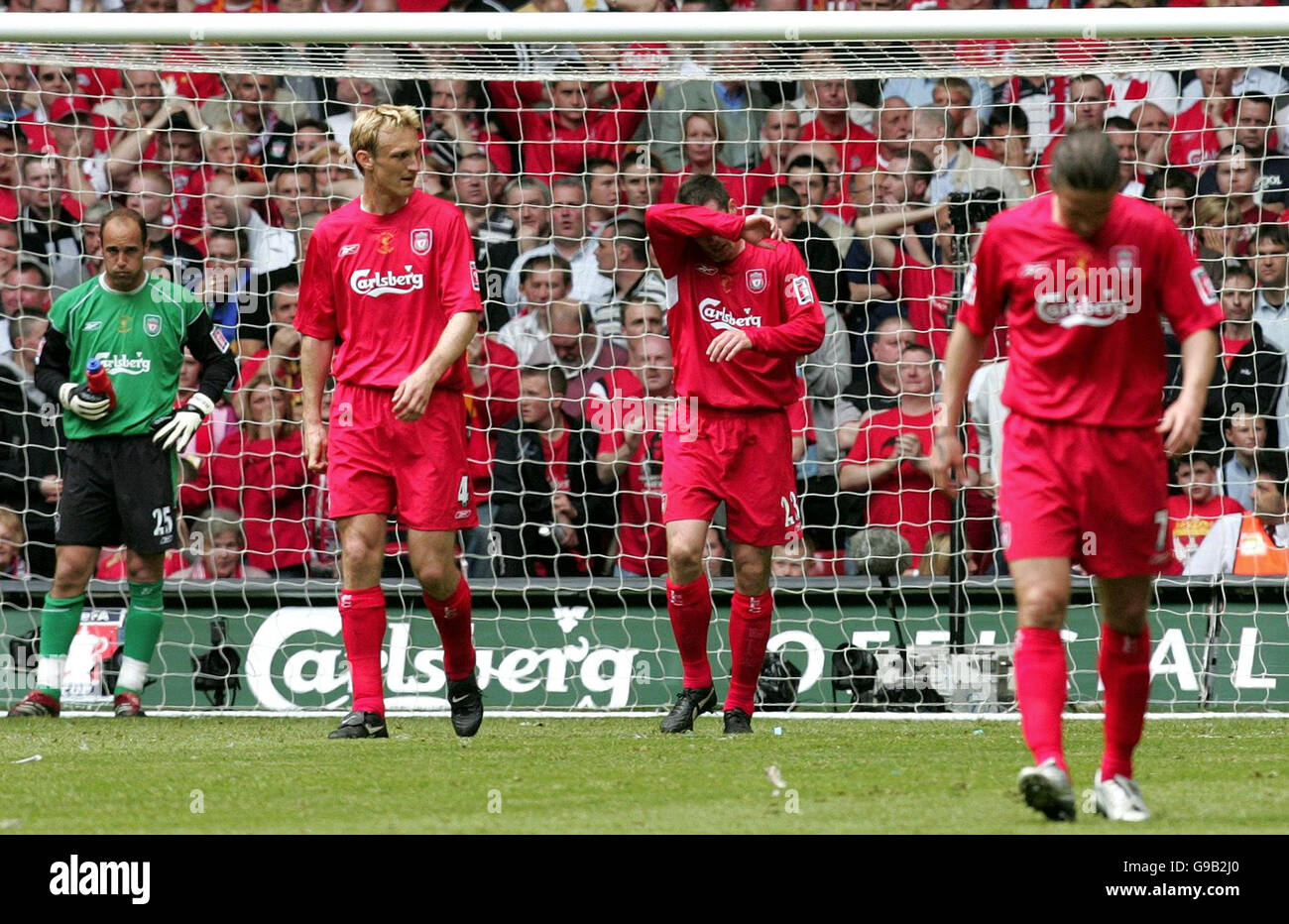 Jamie carragher own goal hi-res stock photography and images - Alamy