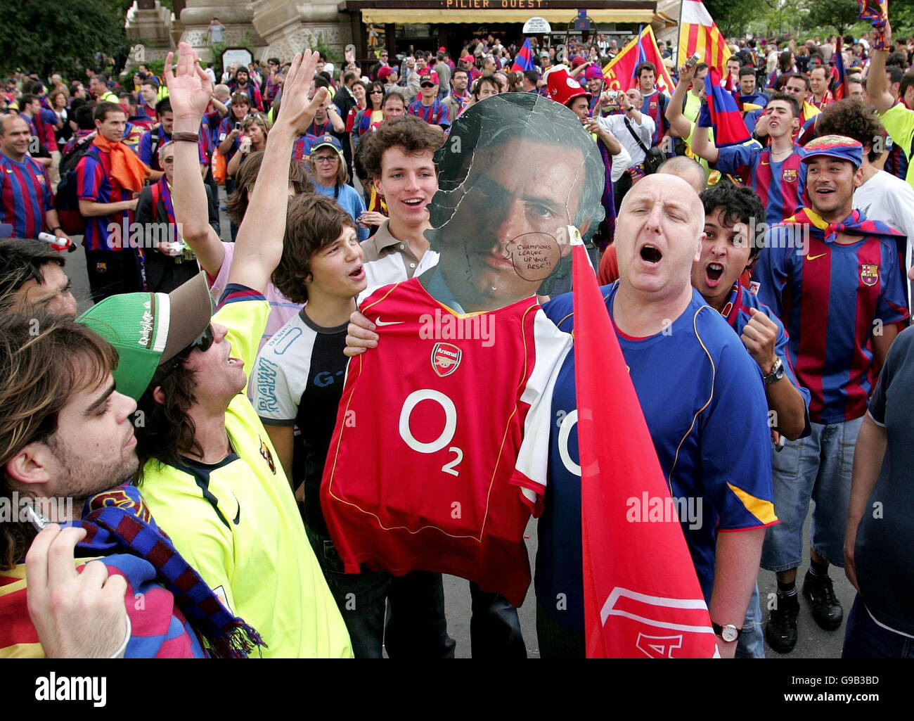 SOCCER Arsenal fans Stock Photo - Alamy