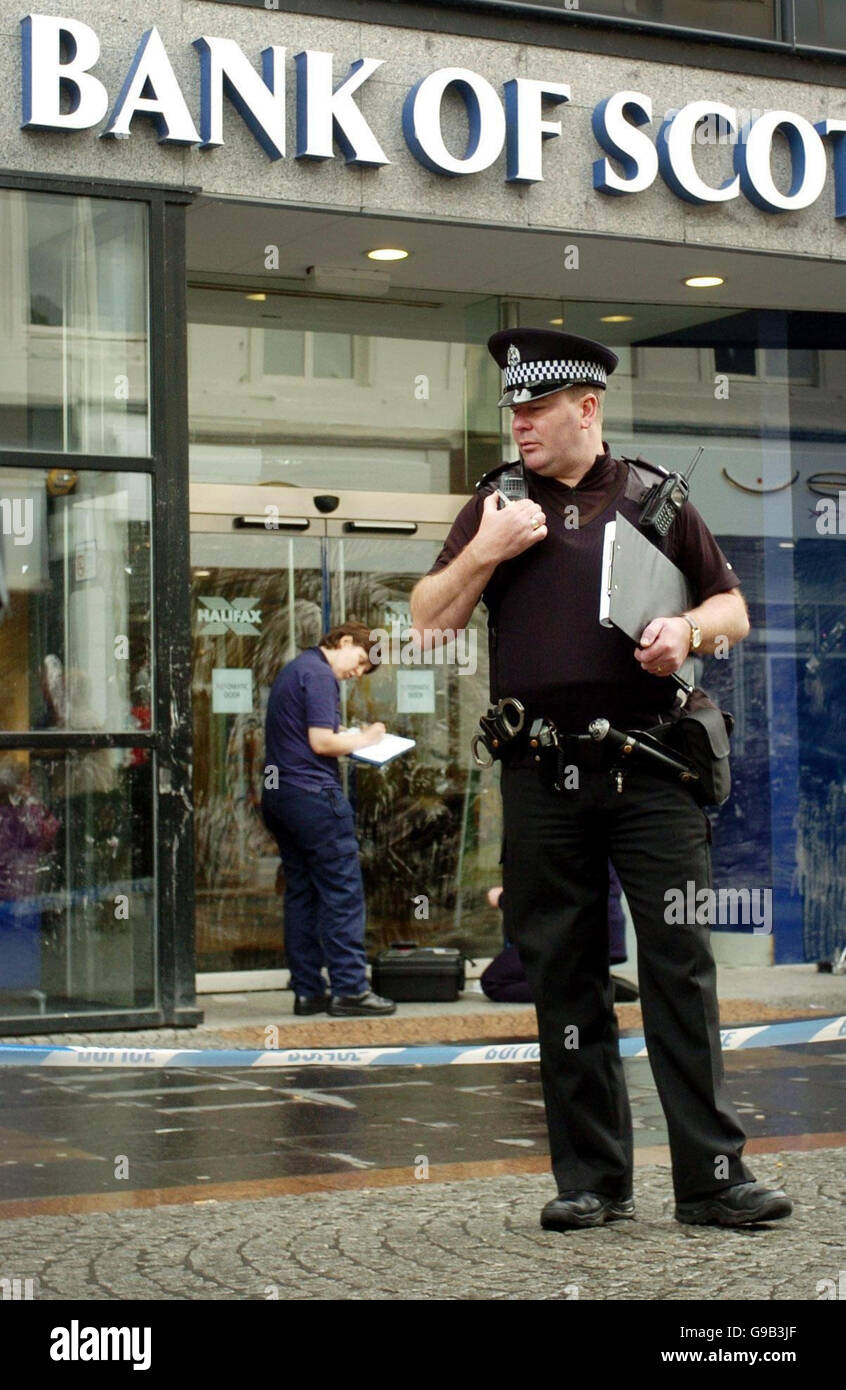 POLICE Raid RTX Stock Photo - Alamy