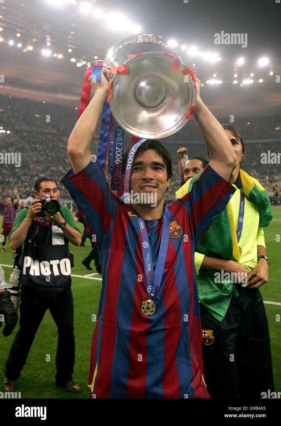 Soccer - UEFA Champions League - Final - Barcelona v Arsenal - Stade de ...