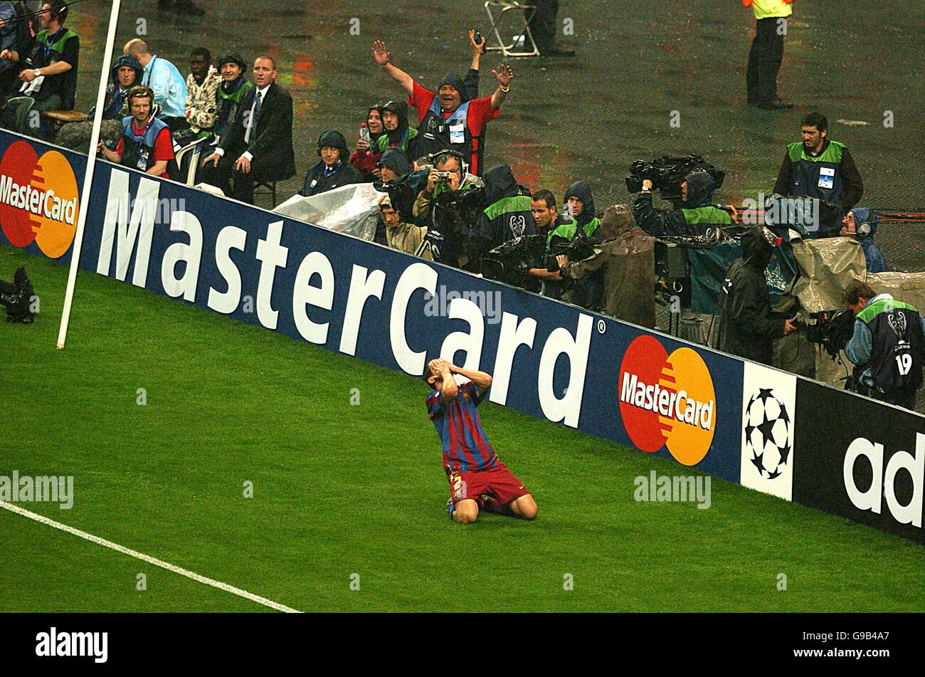 Soccer - UEFA Champions League - Final - Barcelona v Arsenal - Stade de ...