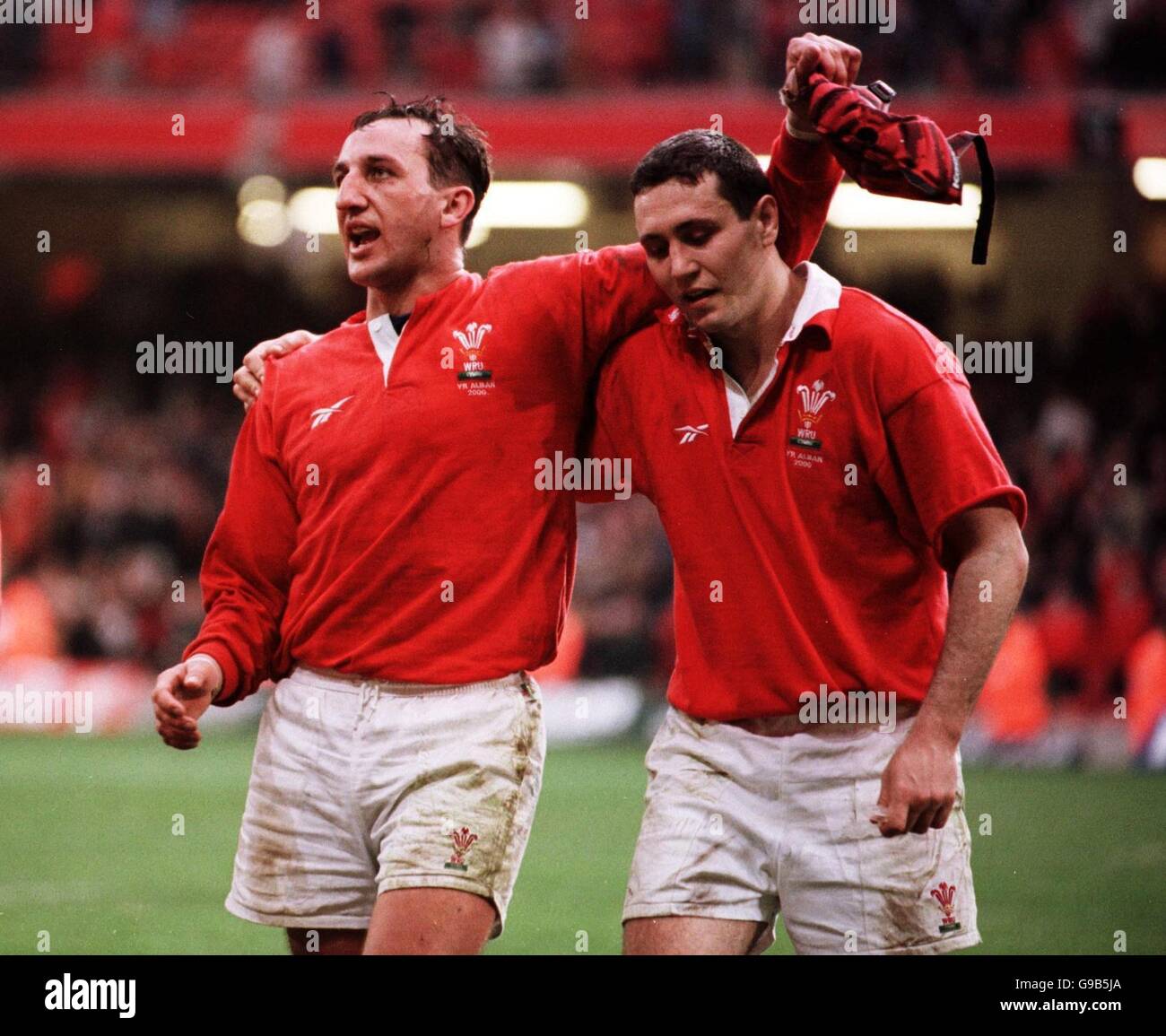 Wales's Rupert Moon (l) and Stephen Jones (r) celebrate after their win ...