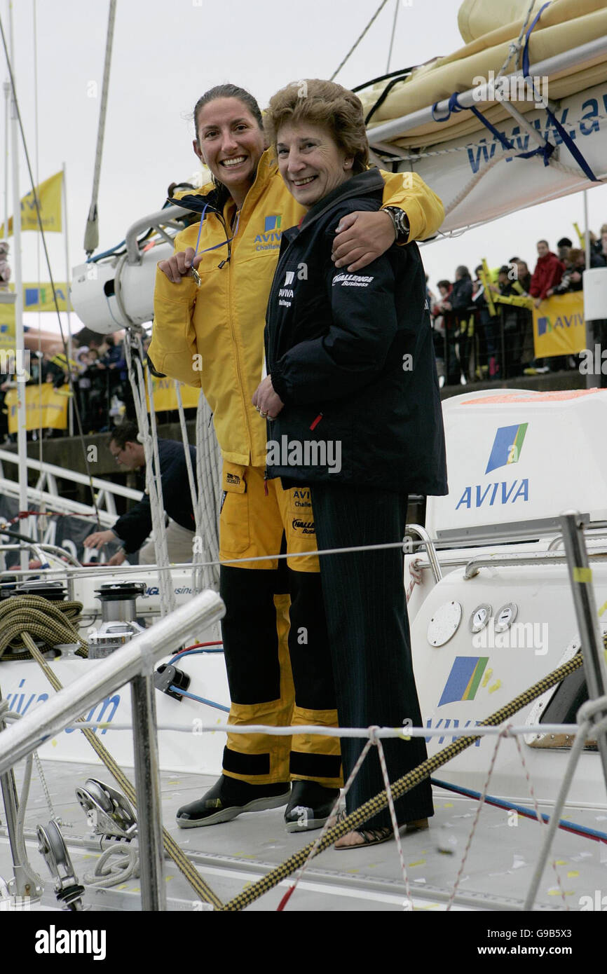 Southampton sailor dee caffari celebrates mother hi-res stock ...