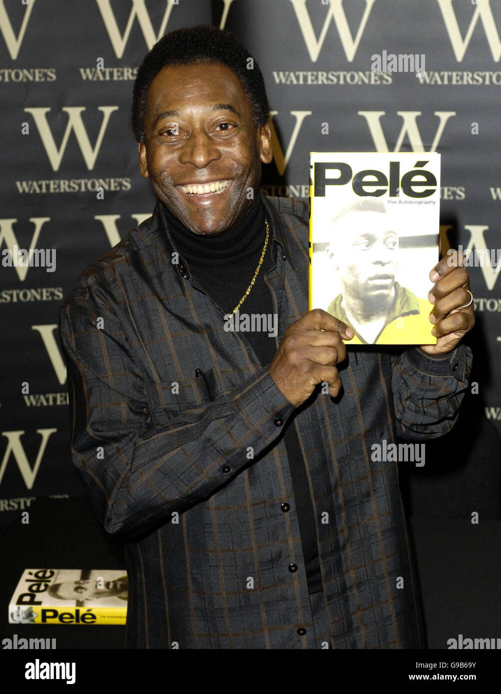 Pele 1958 world cup hi-res stock photography and images - Alamy