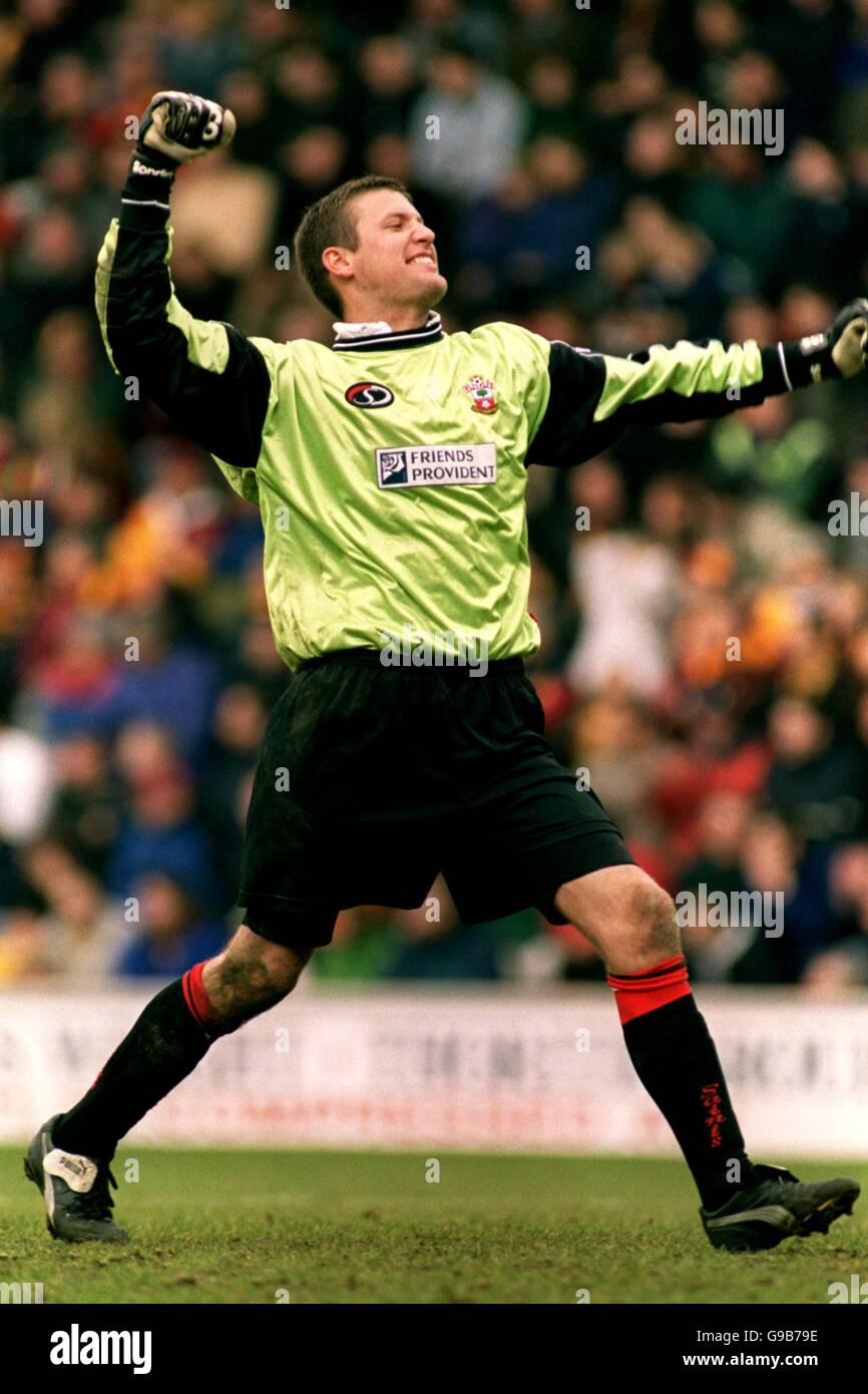 Southamptons neil moss celebrates marian goal that won the match hi-res ...