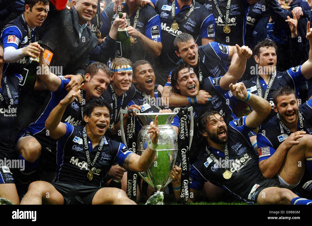 RUGBYU Final. Sale celebrate winning the Guinness Premiership trophy ...