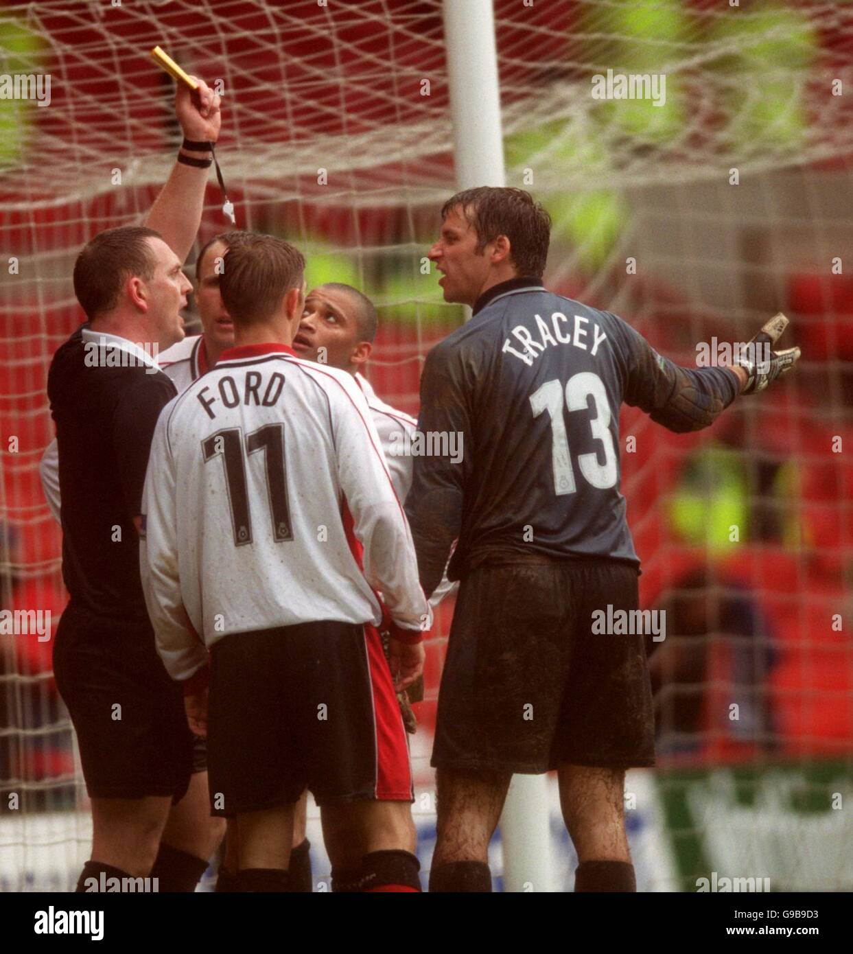 Simon tracey hi-res stock photography and images - Alamy