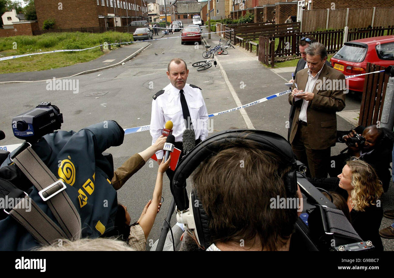 POLICE Shot RTX Stock Photo - Alamy