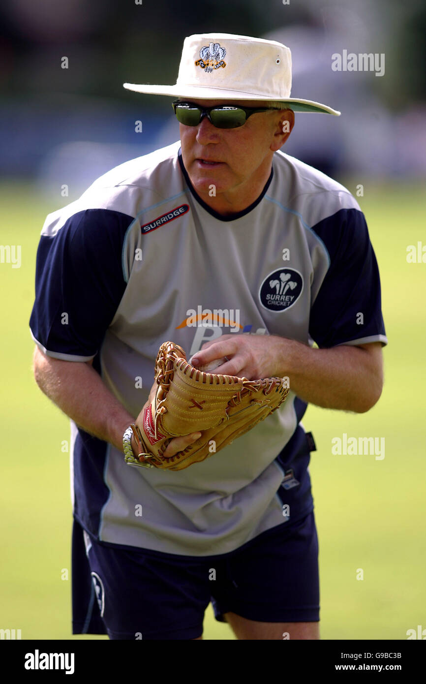 Surrey v hampshire alan butcher hi-res stock photography and images - Alamy