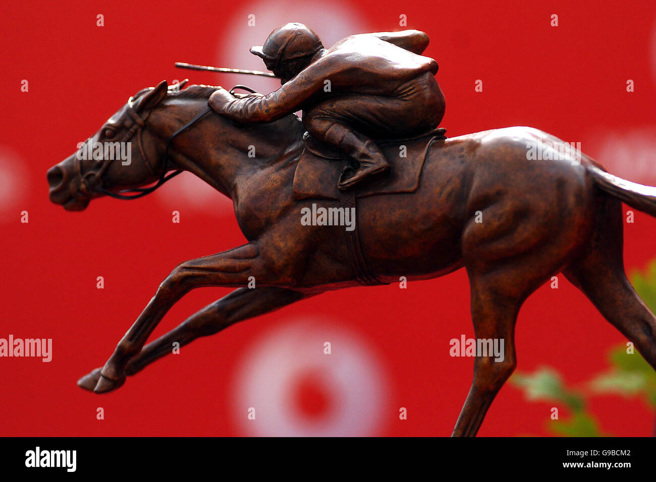 The vodafone oaks trophy hi-res stock photography and images - Alamy
