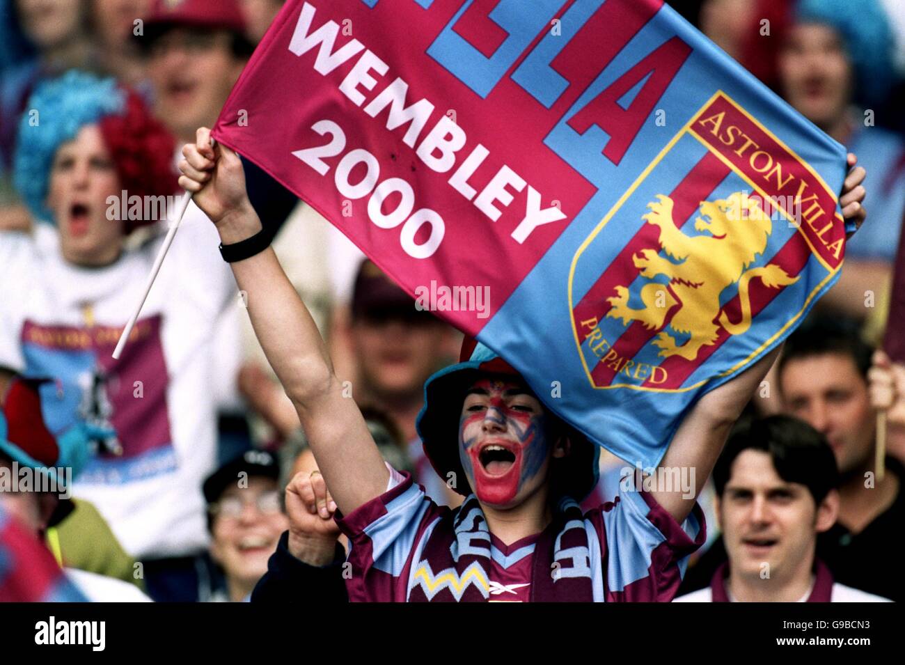 Soccer 2000s hi-res stock photography and images - Alamy
