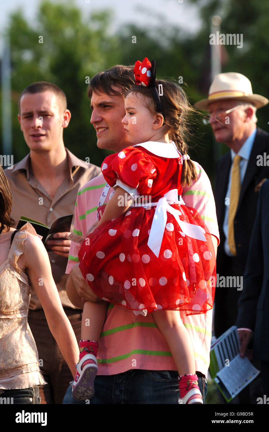 Starsailor james walsh hi-res stock photography and images - Alamy