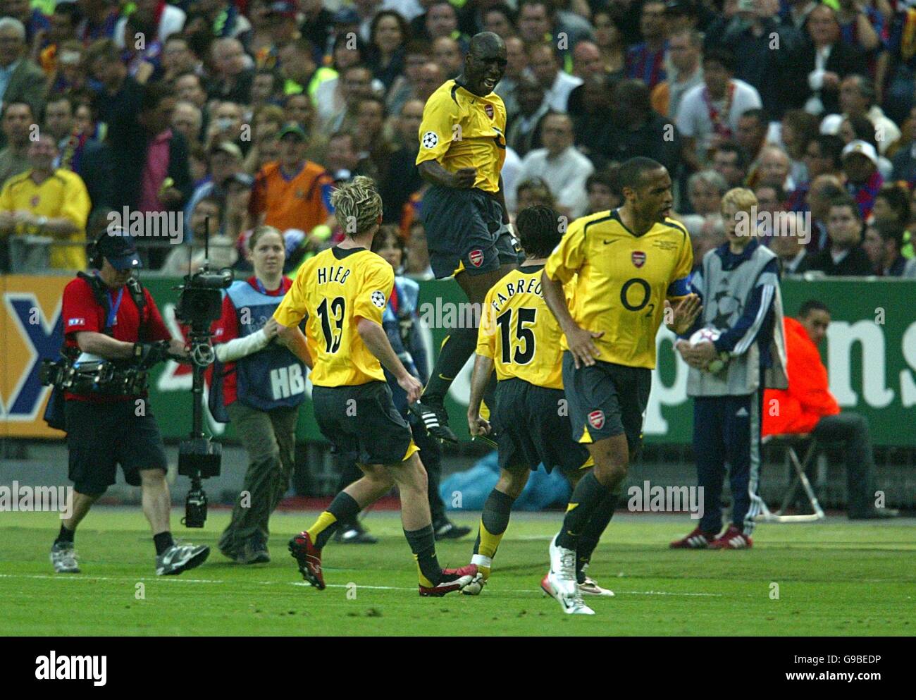 Soccer - UEFA Champions League - Final - Barcelona v Arsenal - Stade de ...