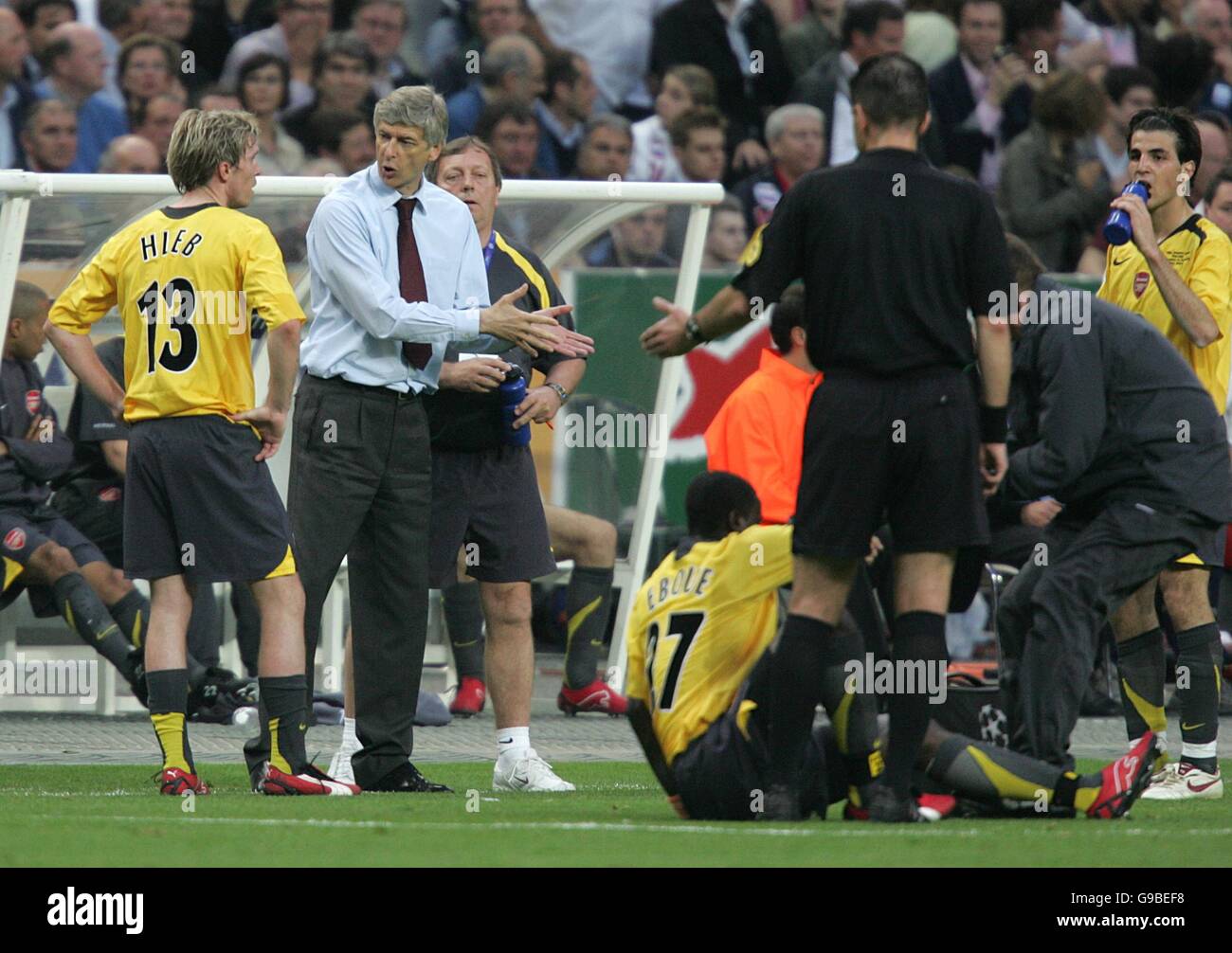 Soccer - UEFA Champions League - Final - Barcelona v Arsenal - Stade de ...