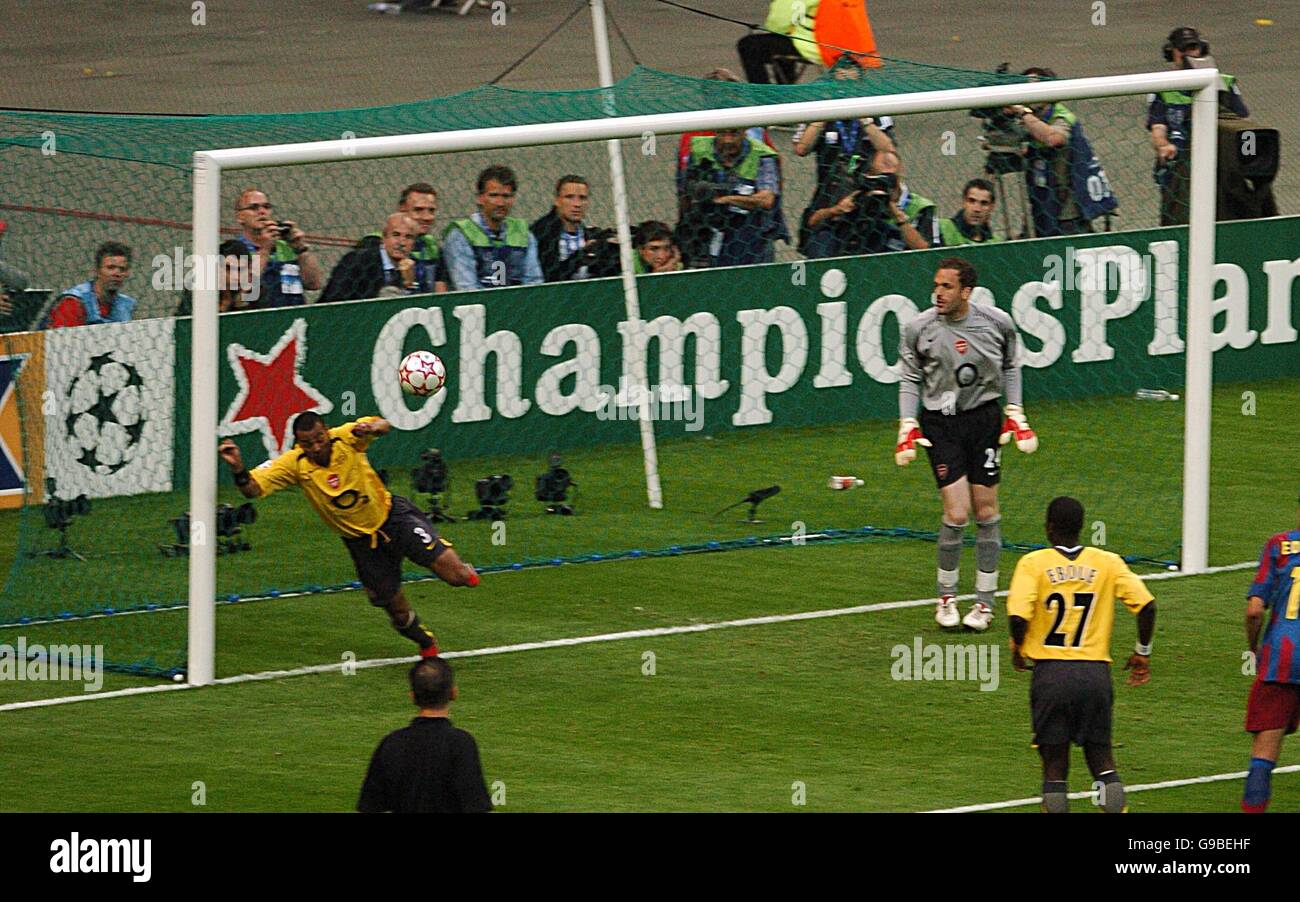 Soccer - UEFA Champions League - Final - Barcelona v Arsenal - Stade de ...