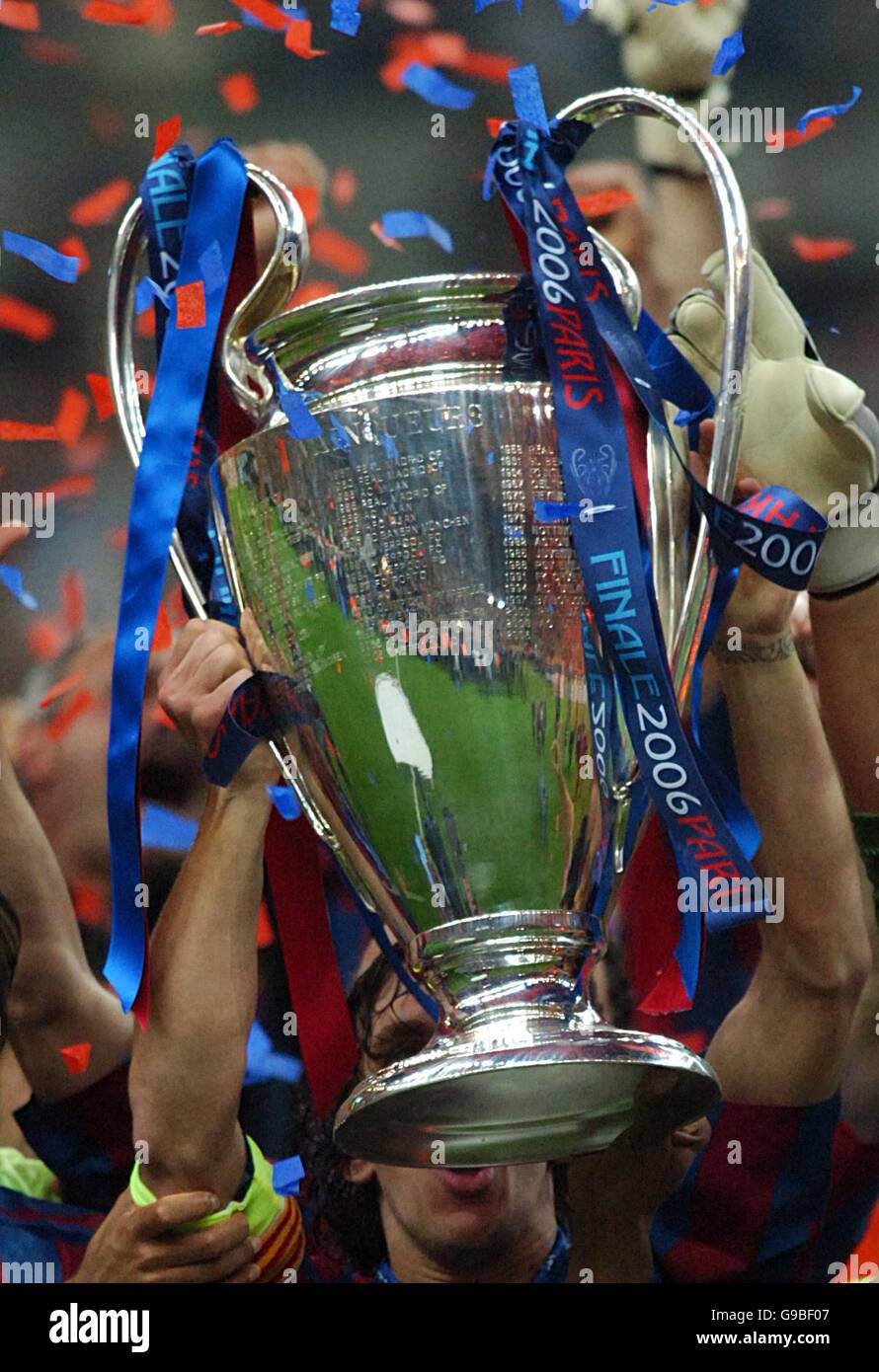 Arsenal champions league trophy hi-res stock photography and images - Alamy