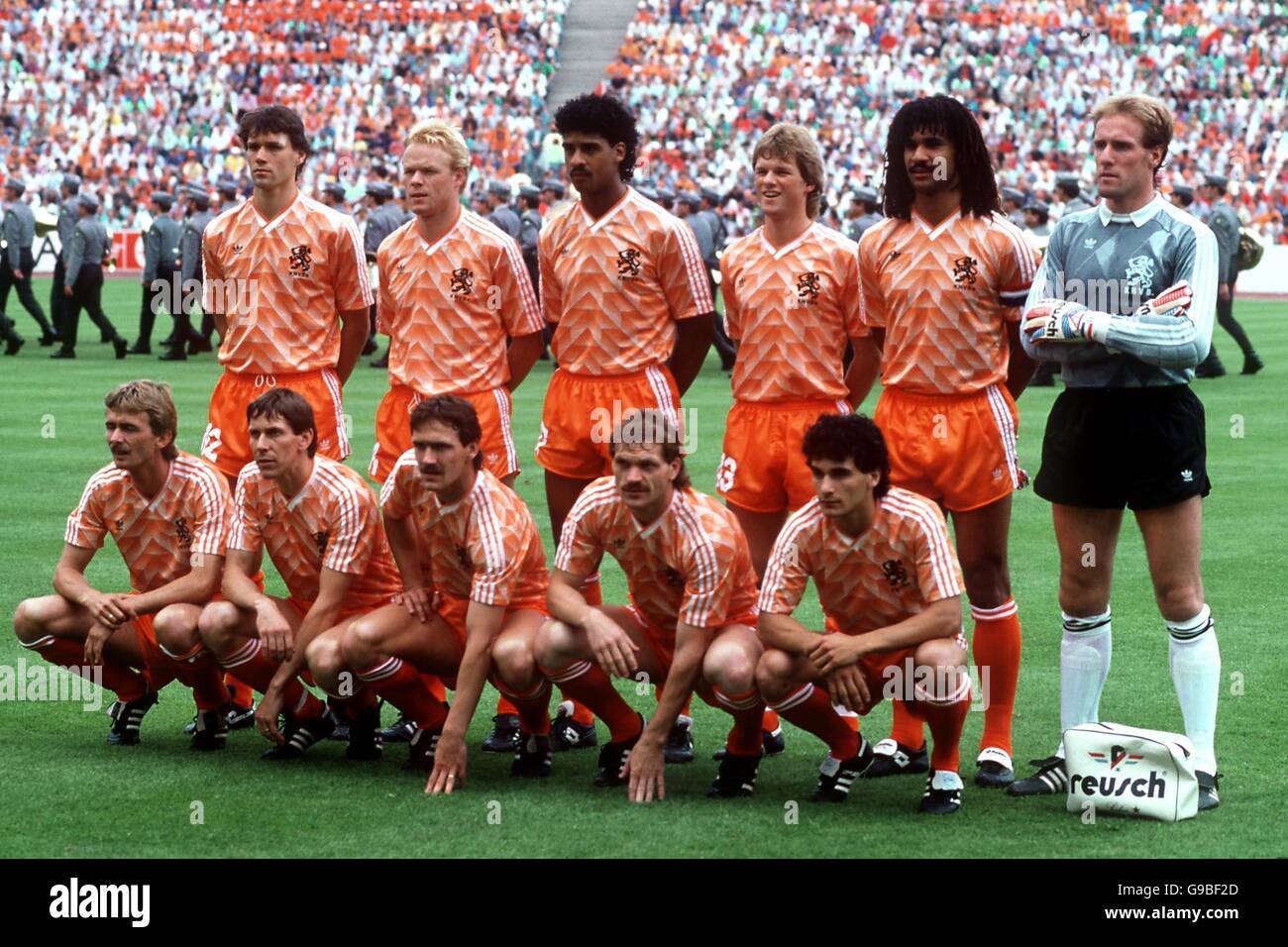 Soccer - European Championship Final - Holland v USSR Stock Photo - Alamy