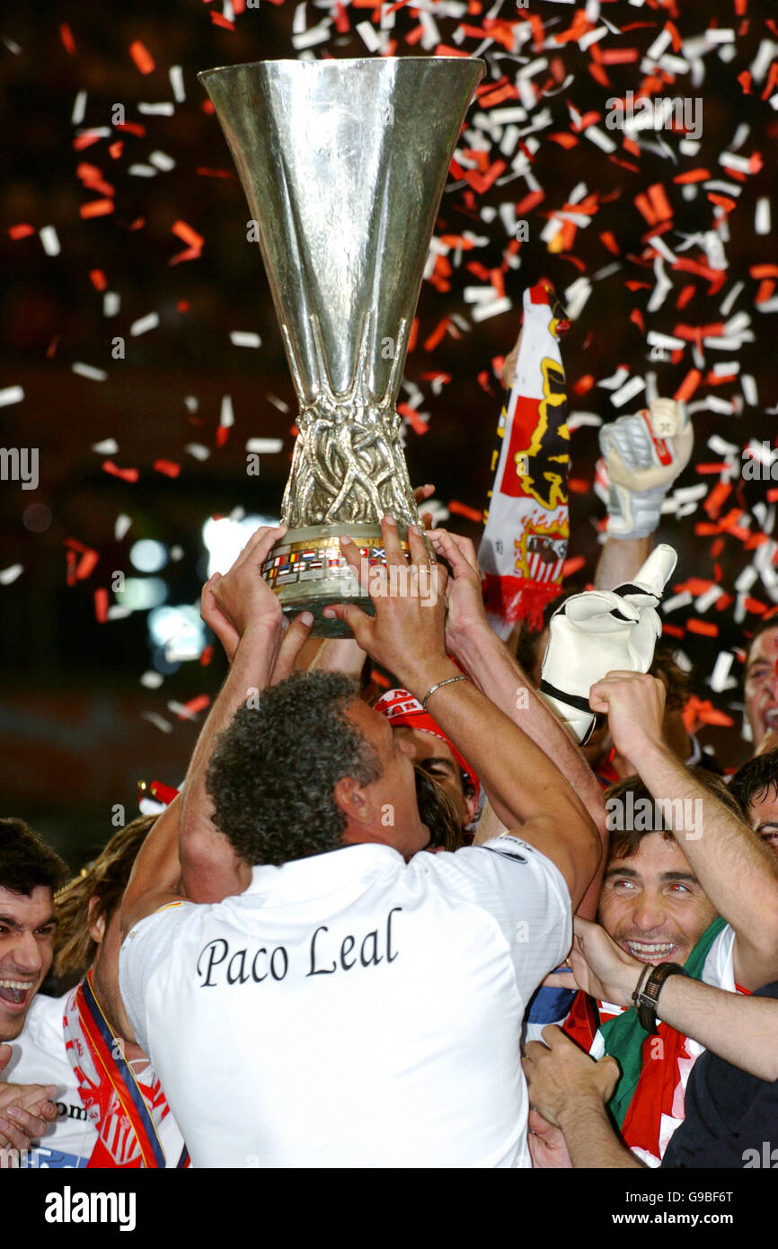 Soccer - UEFA Cup - Final - Middlesbrough v Seville - Philips Stadion ...