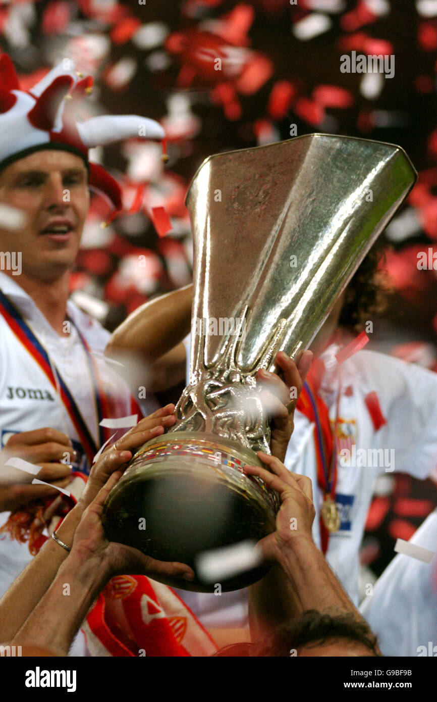 Soccer - UEFA Cup - Final - Middlesbrough v Seville - Philips Stadion ...