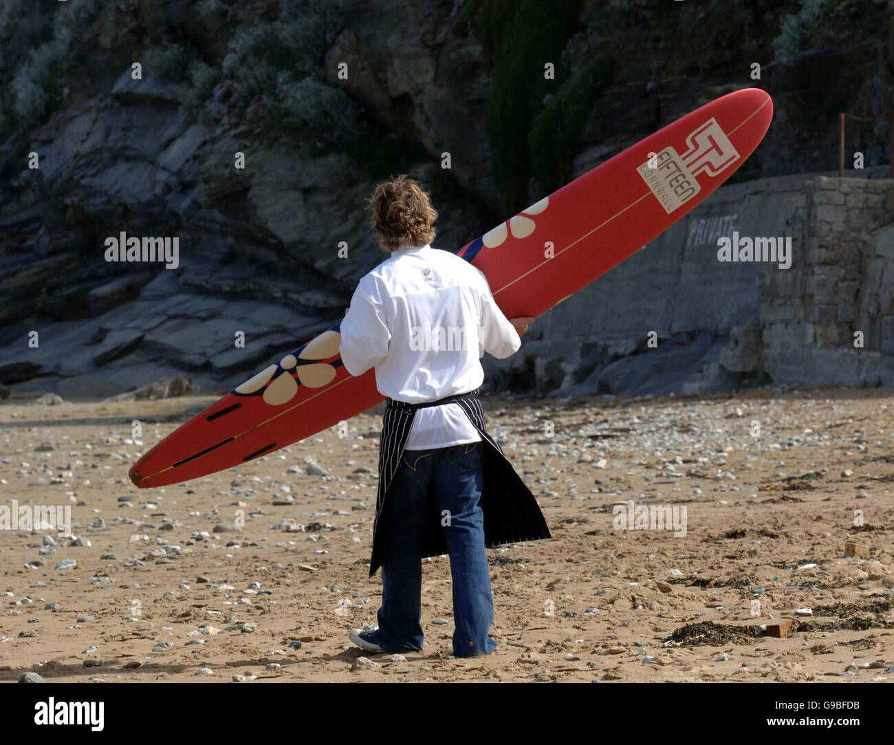 Jamie Oliver on the beach near his new Fifteen restaurant at Watergate ...