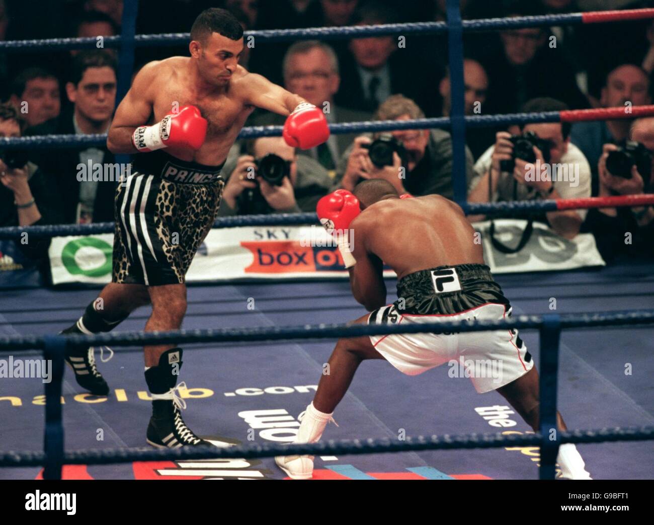 Boxing - WBO World Featherweight Championship - Naseem Hamed v Vuyani ...