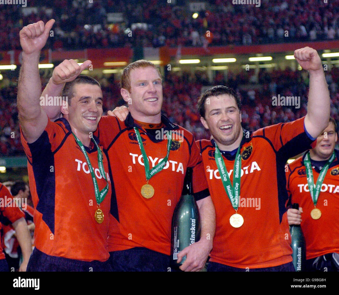 Munster's Alan Quinlan, Paul O'Connell and Marcus Horan celebrate their ...