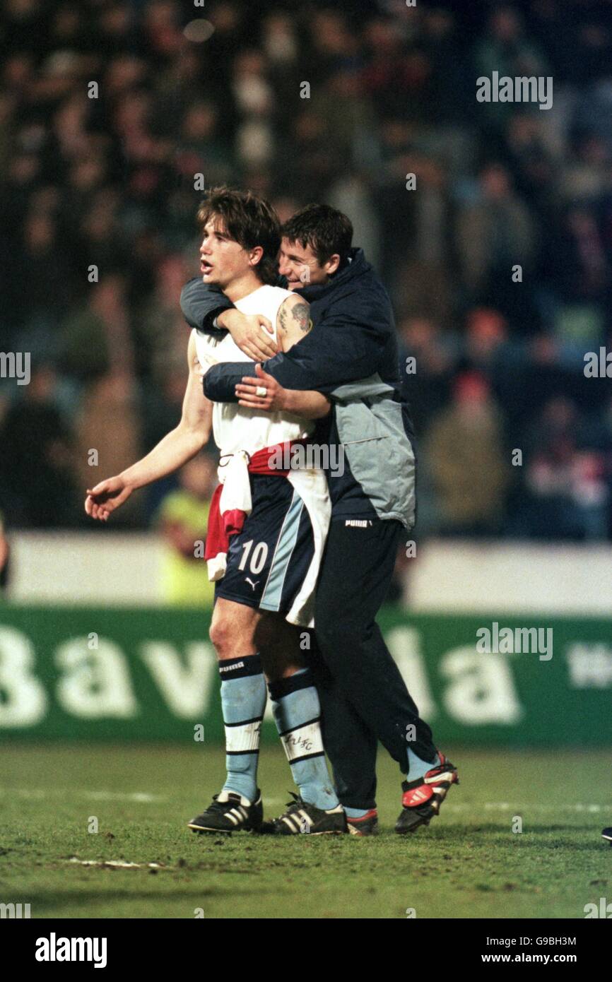 Soccer - UEFA Cup - Quarter Final Second Leg - Slavia Prague v Leeds ...