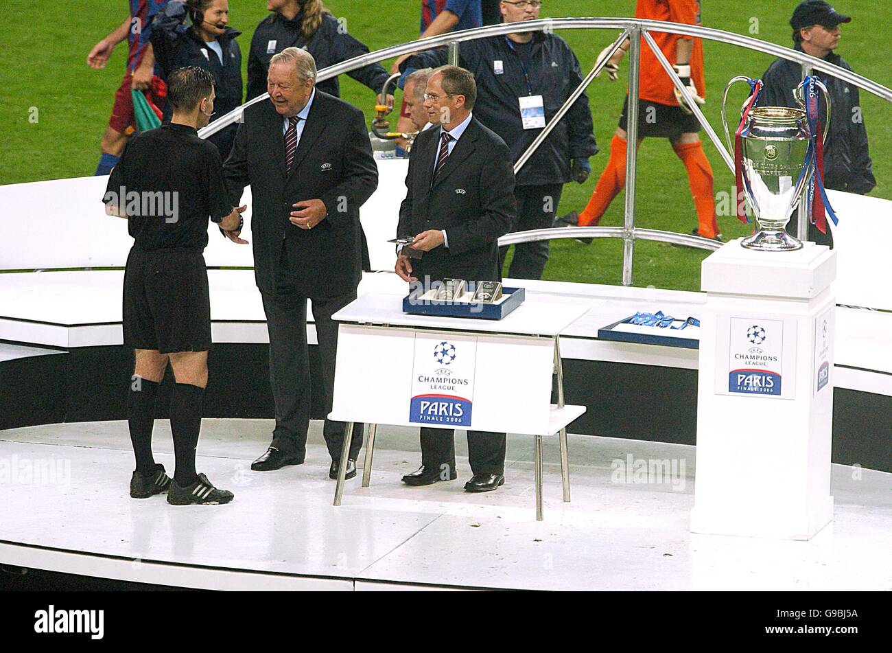 Soccer - UEFA Champions League - Final - Barcelona v Arsenal - Stade de ...