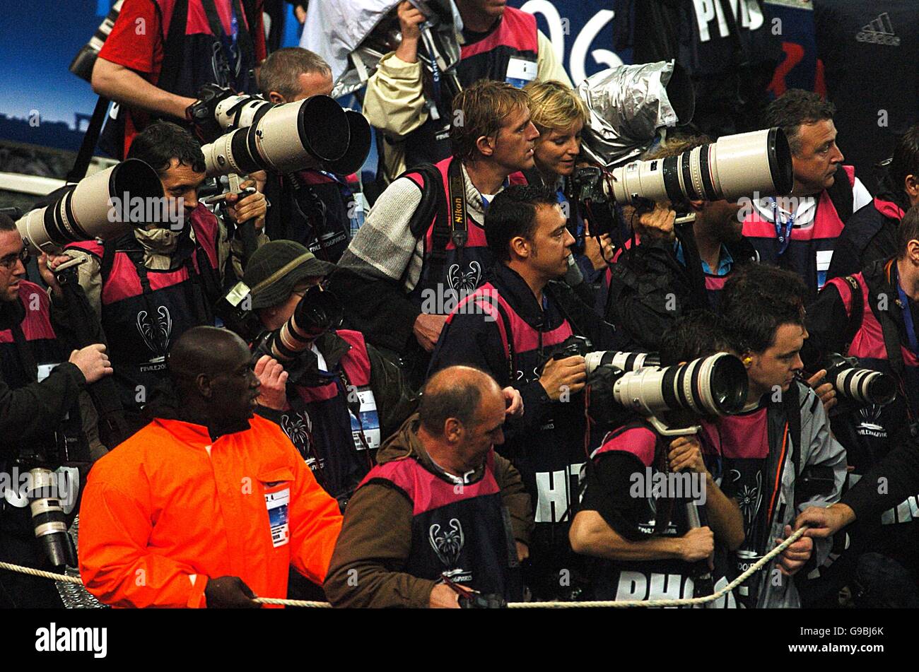 Press Photographers get into position for the trophy presentation Stock ...