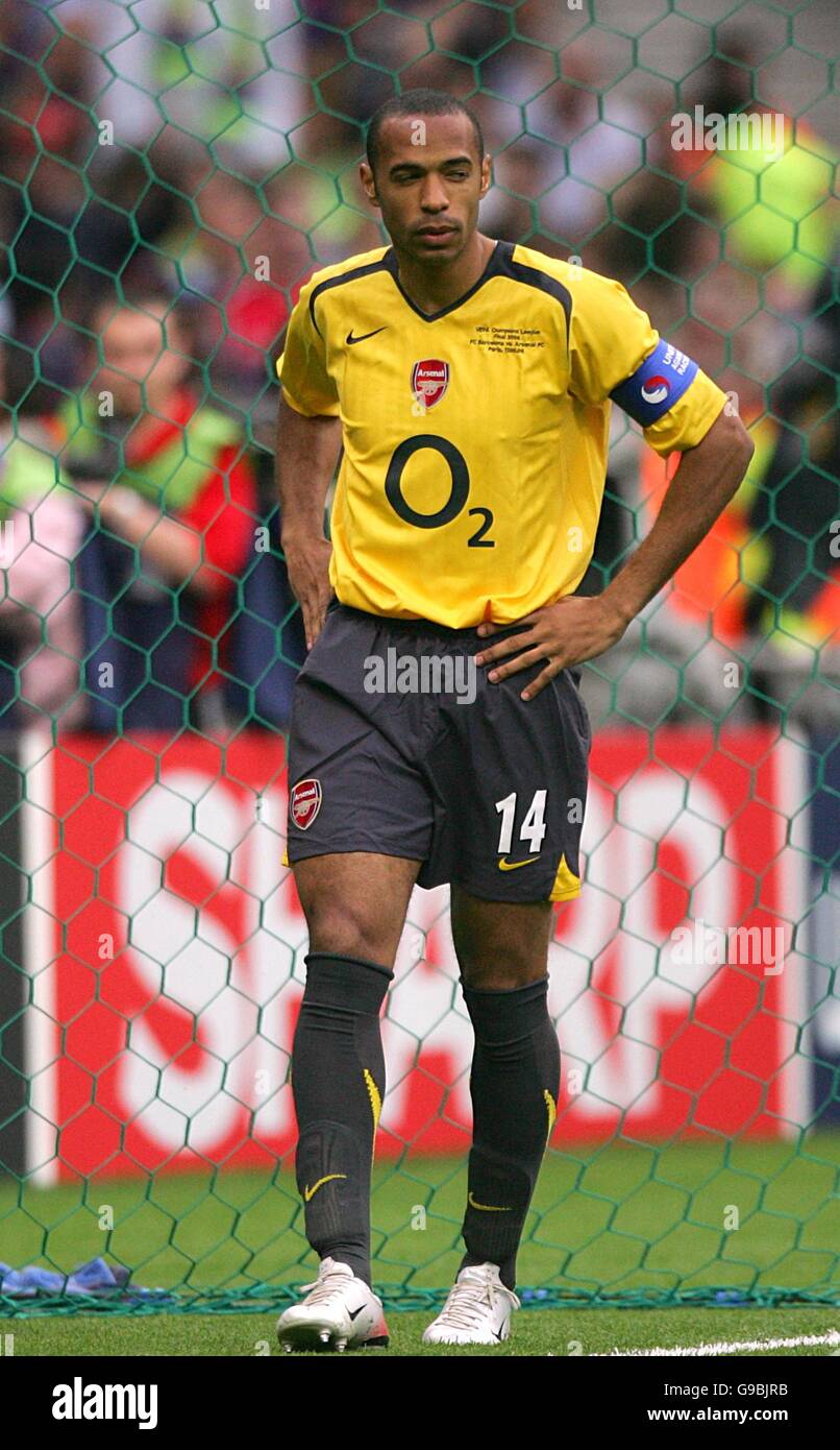 Thierry henry of barcelona hi-res stock photography and images - Alamy