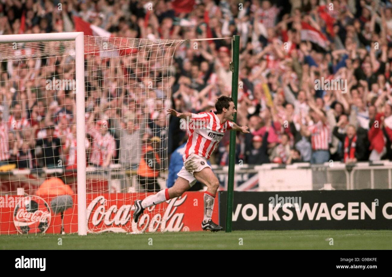 Stoke City's Peter Thorne celebrates scoring the winning goal Stock ...