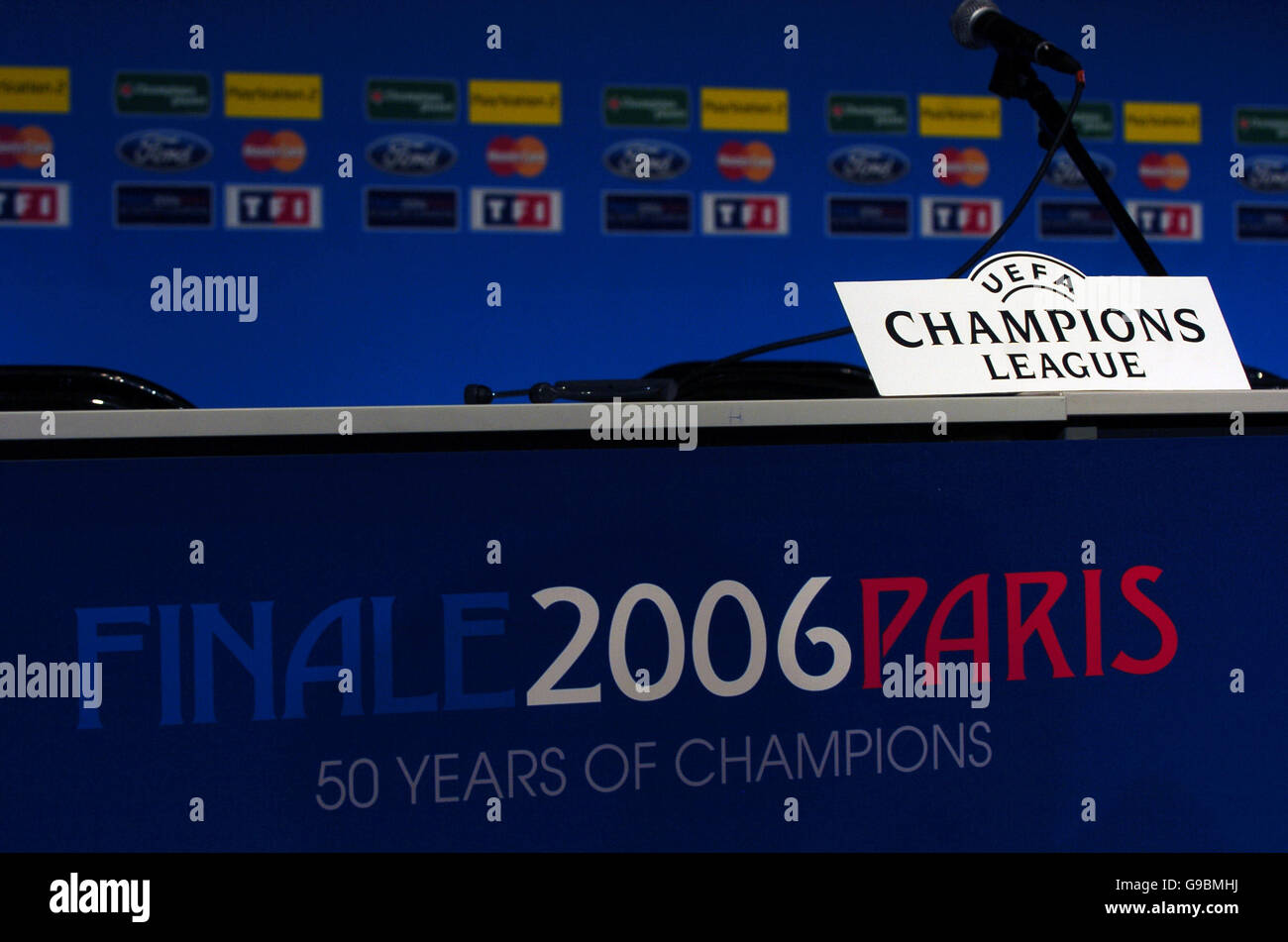 Soccer - UEFA Champions League - Final - Barcelona v Arsenal - Stade de ...