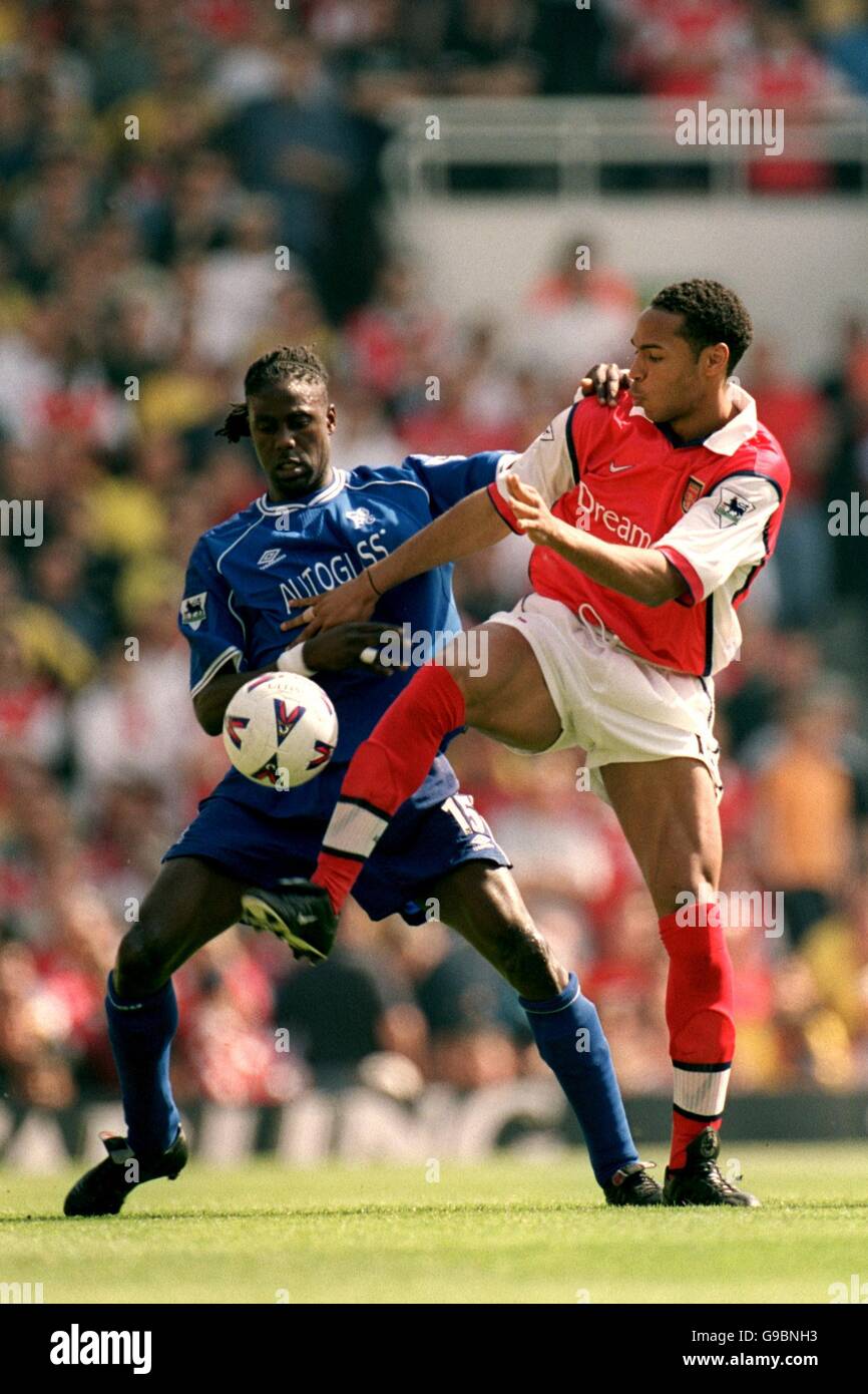 Soccer - FA Carling Premiership - Arsenal v Chelsea. Chelsea's Mario ...