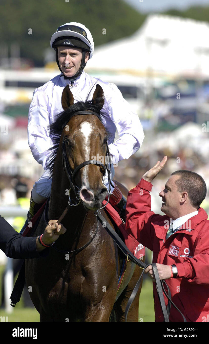 Racing sir percy hi-res stock photography and images - Alamy