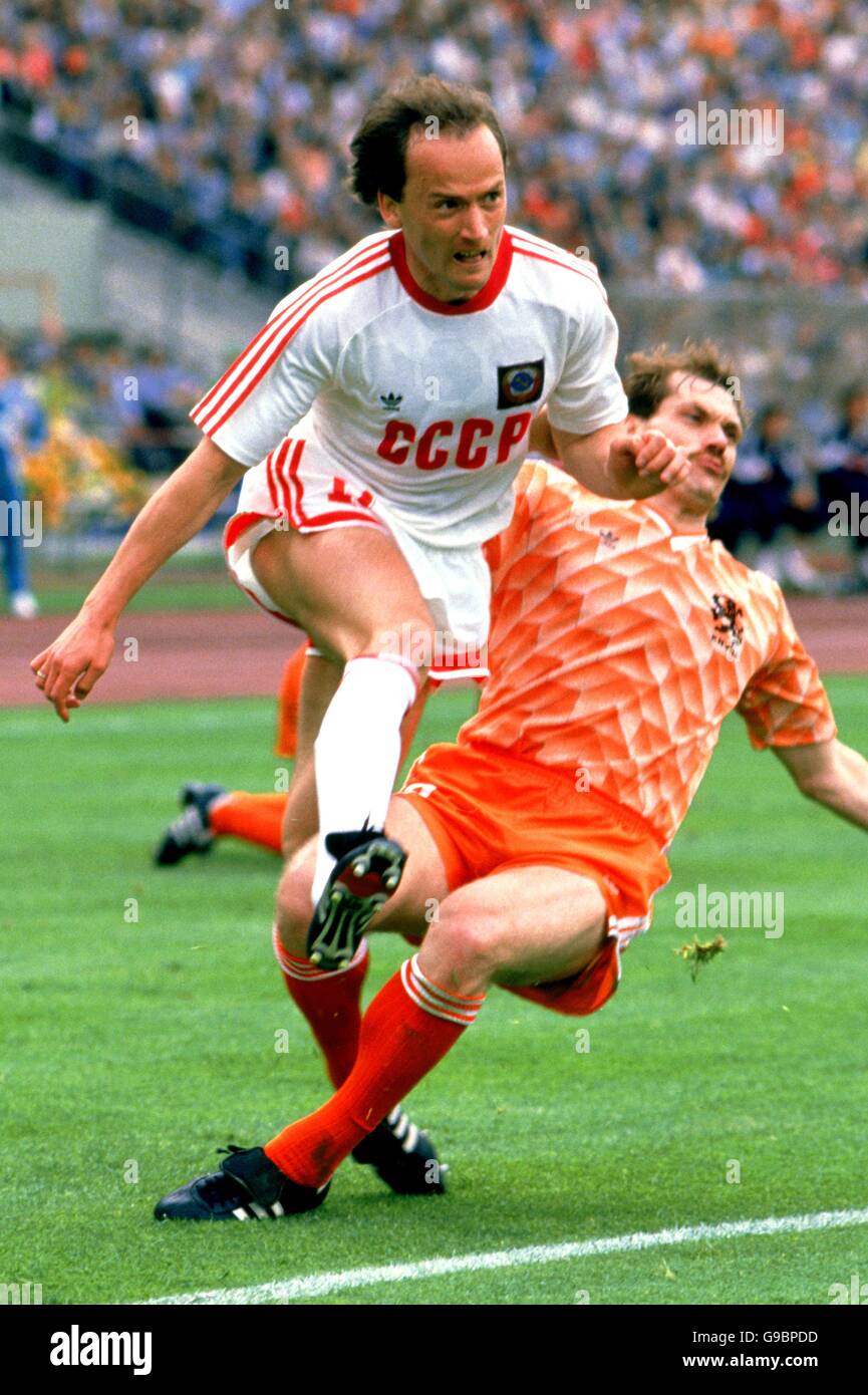 Soccer - European Championship - Final - Holland v USSR Stock Photo - Alamy
