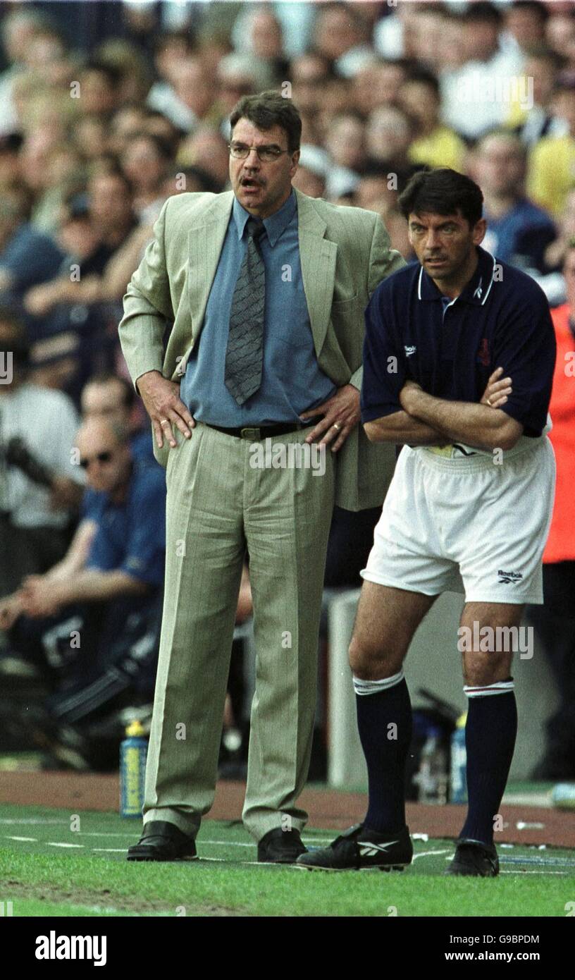 Bolton wanderers management team hi-res stock photography and images ...