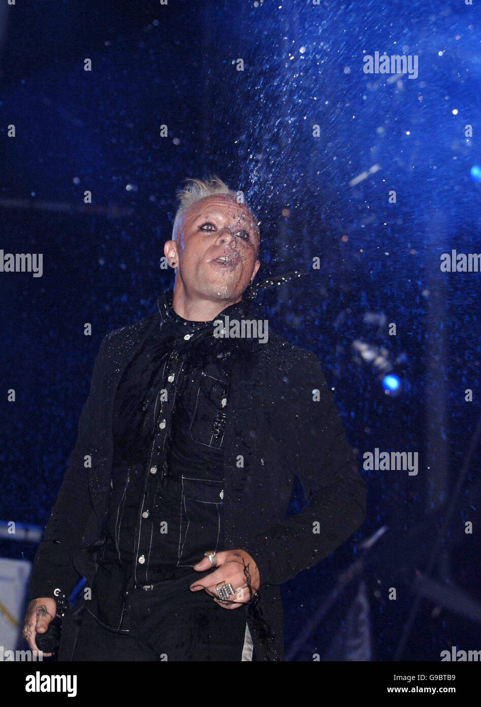 Showbiz prodigy hi-res stock photography and images - Alamy