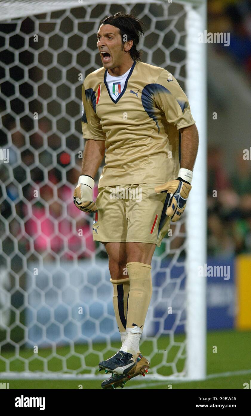 Gianluigi Buffon Italy 2006 High Resolution Stock Photography and ...