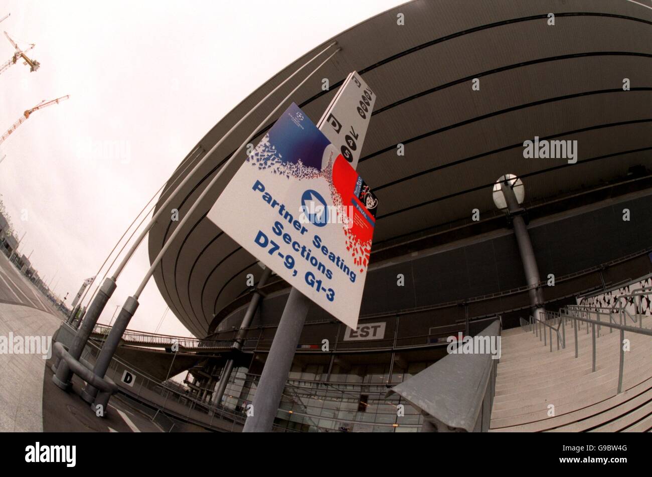 Uefa sign signs hi-res stock photography and images - Alamy