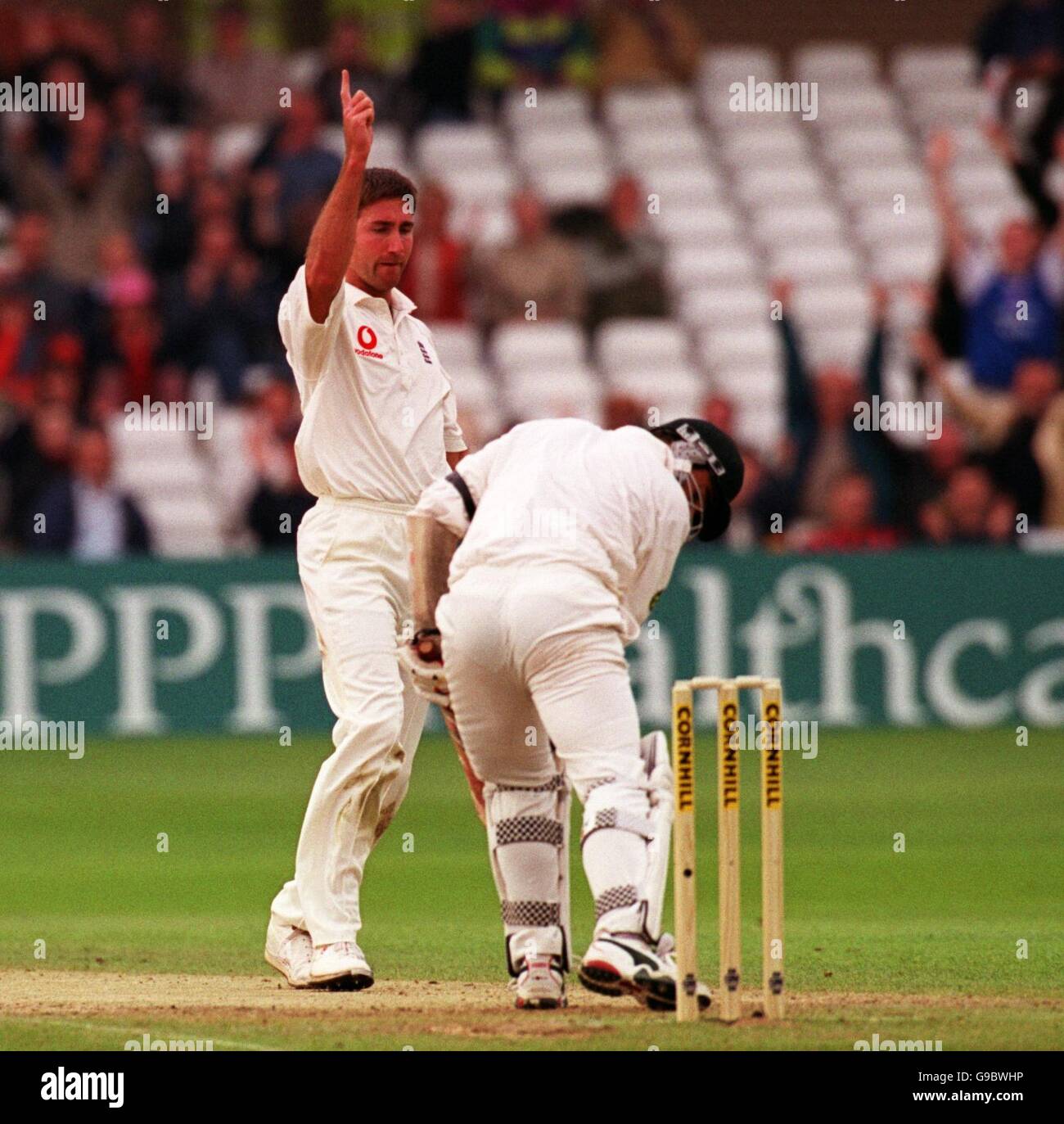 Guy whittall hi-res stock photography and images - Alamy