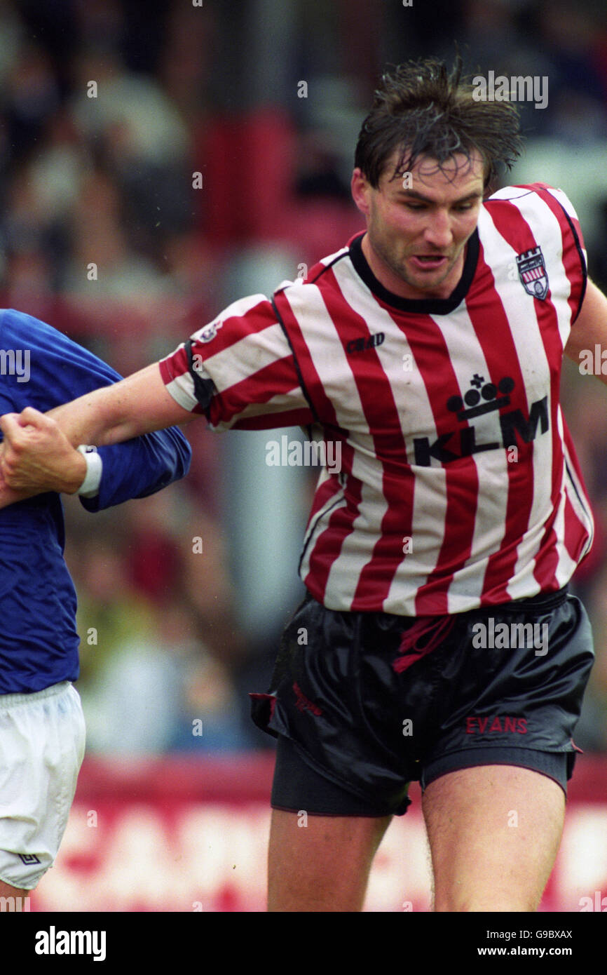 Terry evans brentford hi-res stock photography and images - Alamy