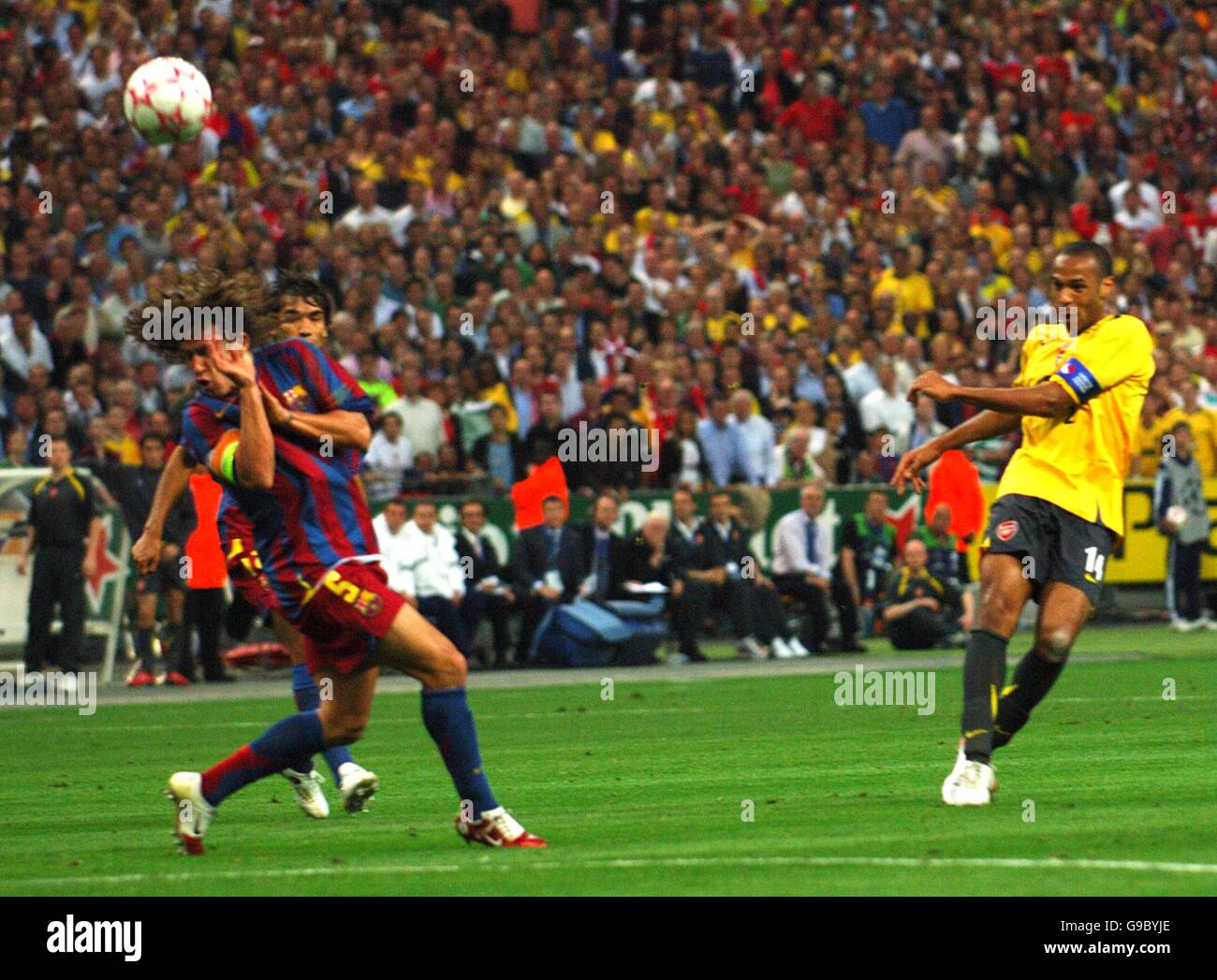 Soccer - UEFA Champions League - Final - Barcelona v Arsenal - Stade de ...