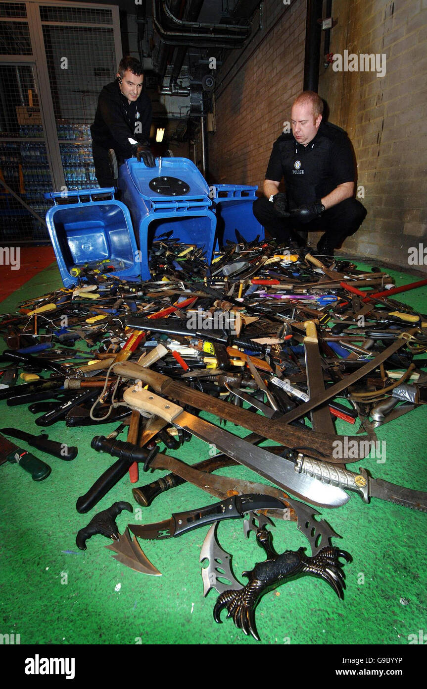Police weapons amnesty hi-res stock photography and images - Alamy