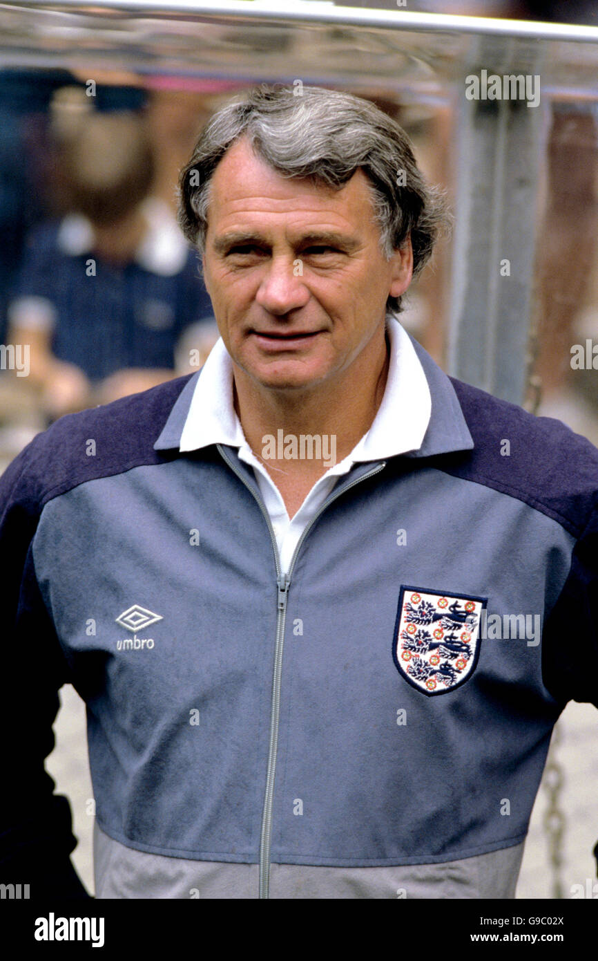 Soccer - World Cup Mexico 1986 - Second Round - England v Paraguay ...