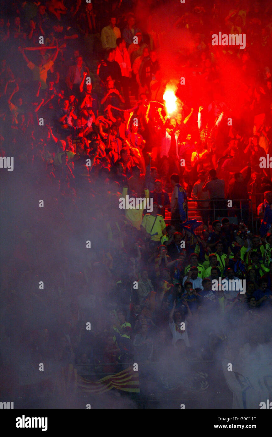 Soccer - UEFA Champions League - Final - Barcelona v Arsenal - Stade de ...