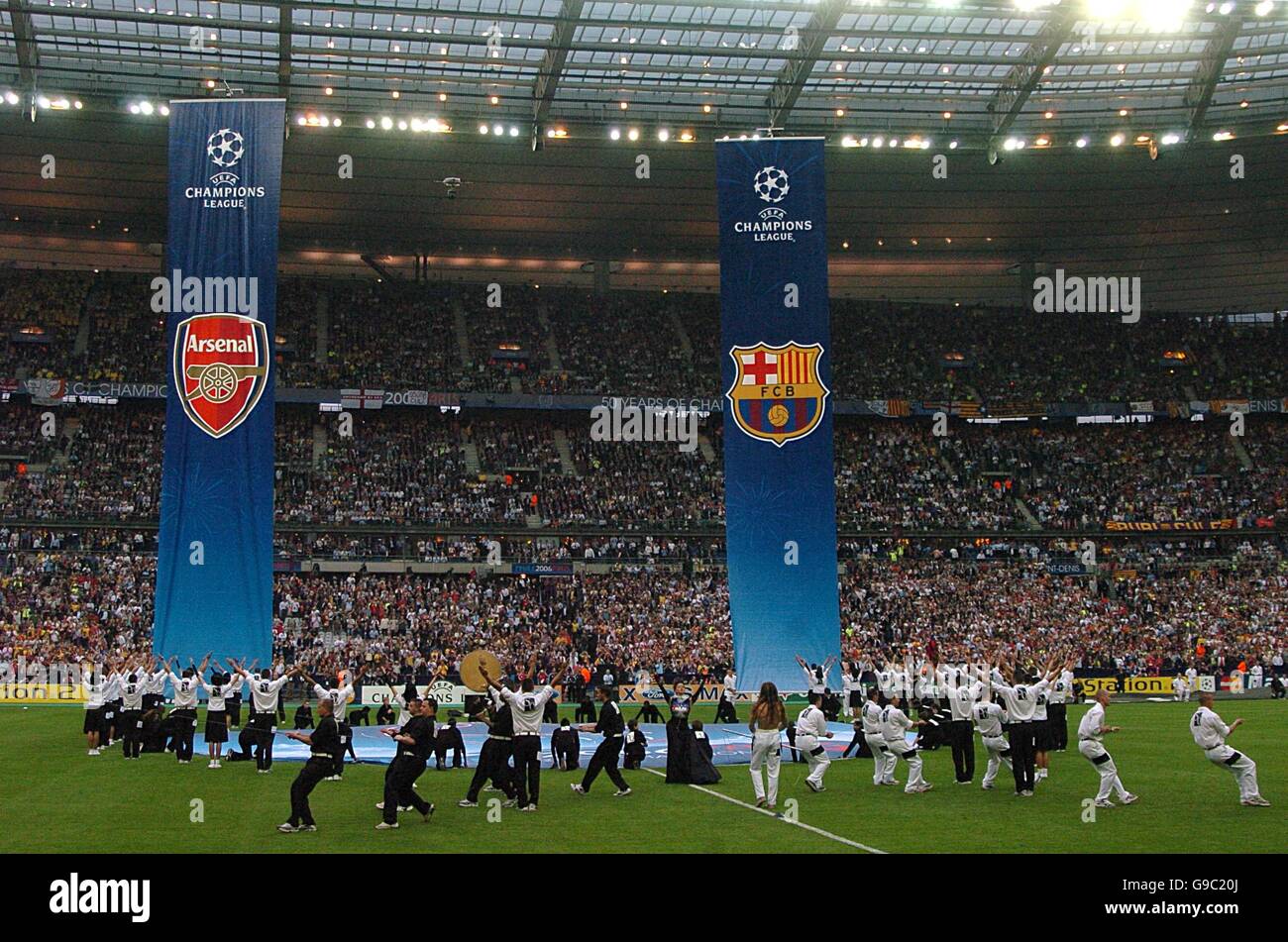 Soccer - UEFA Champions League - Final - Barcelona v Arsenal - Stade de ...