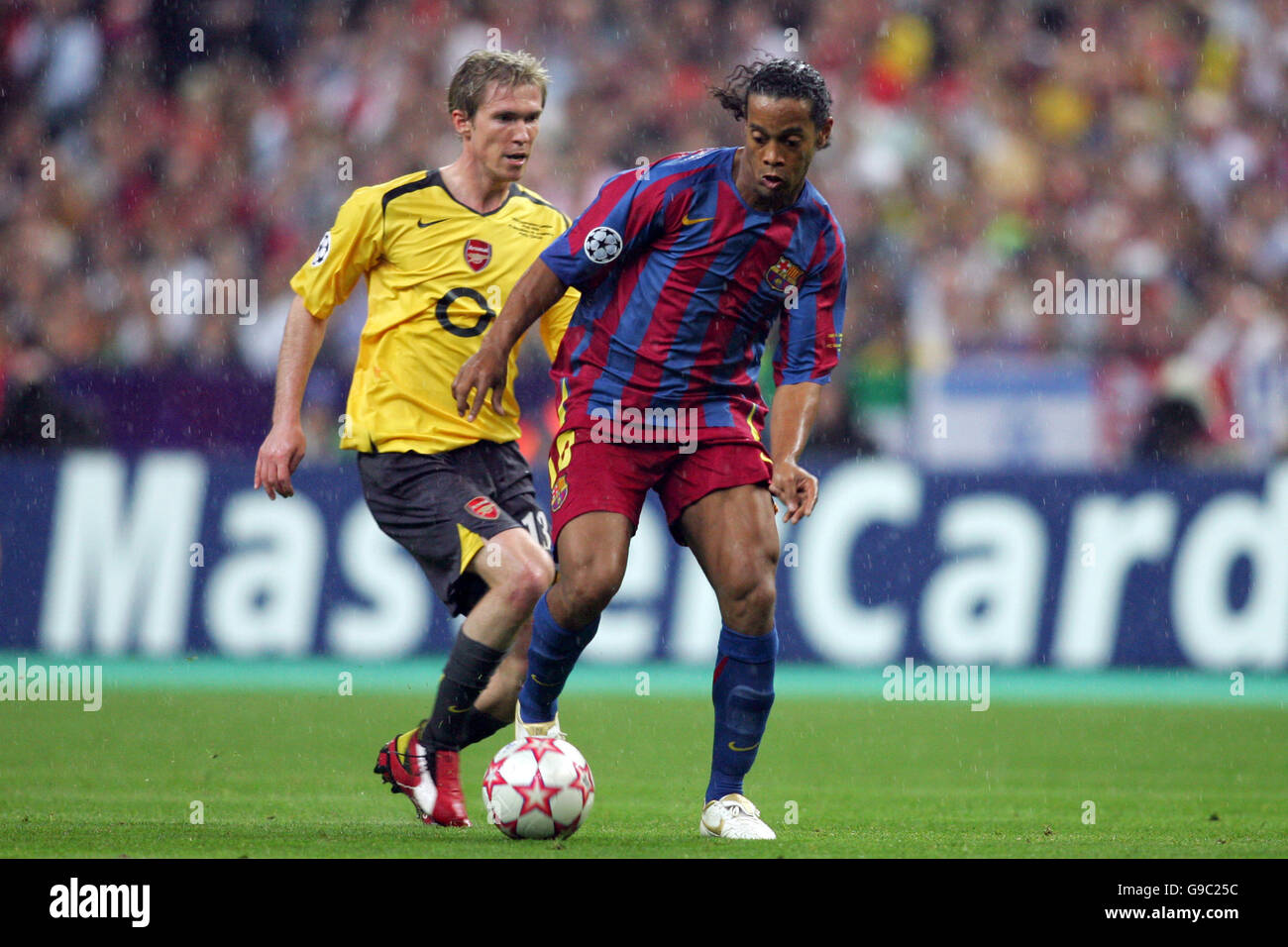 Soccer - UEFA Champions League - Final - Barcelona v Arsenal - Stade de ...